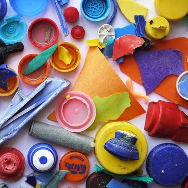 Plastic rocks! (plastiglomerate) - Oceans to Earth